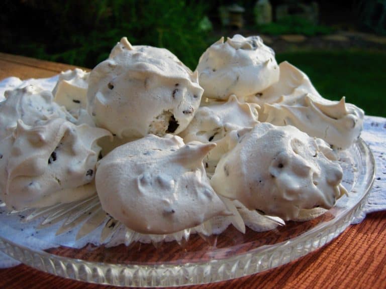 Chocolate Chip Meringue Cookies - My Own Sweet Thyme
